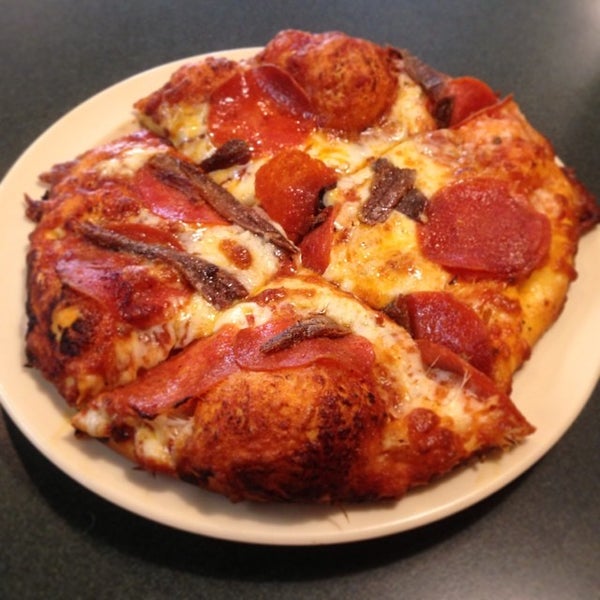 Round Table Pizza - 6 tips
