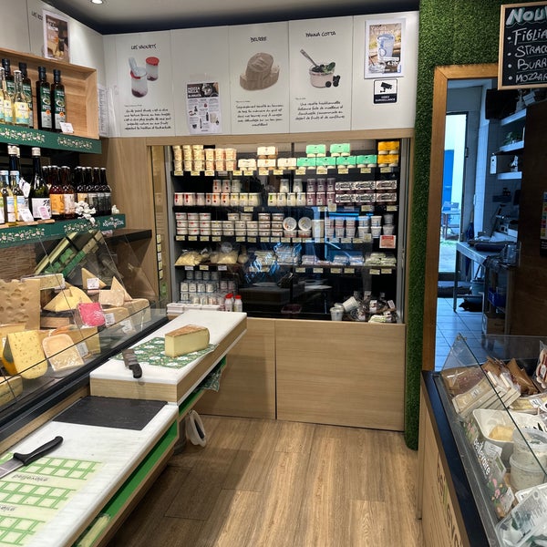 Fromagerie Pascal Beillevaire - Cheese Store in Paris