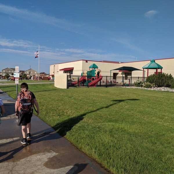 Meridian Ranch Elementary - London Derry Dr