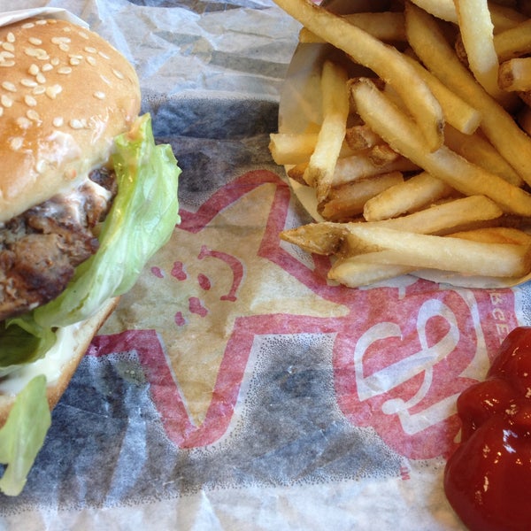 Carl's Jr. - Fast Food Restaurant