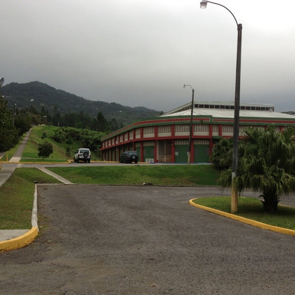 Complejo Recreativo Guarionex - Adjuntas, Adjuntas