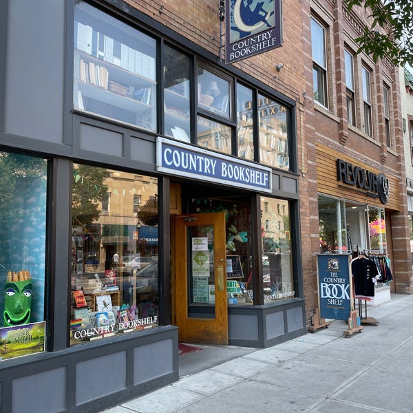 Country Bookshelf - 28 W Main St
