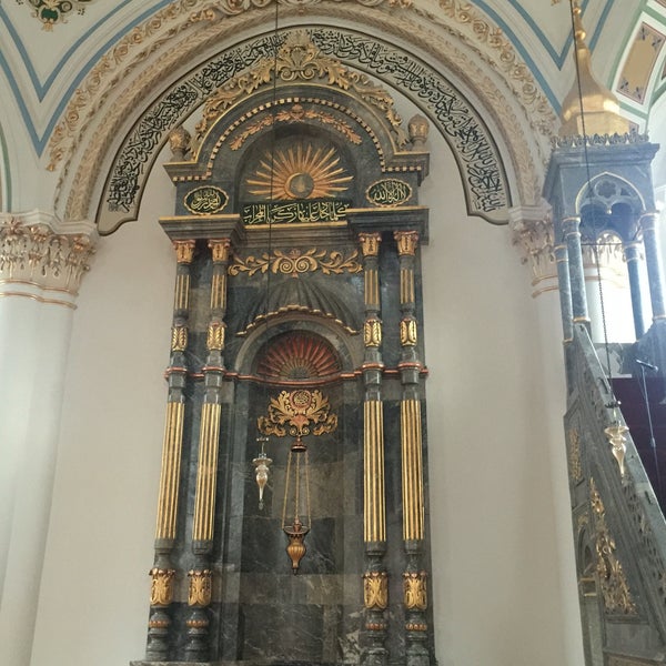 Aziziye Camii - Mosque