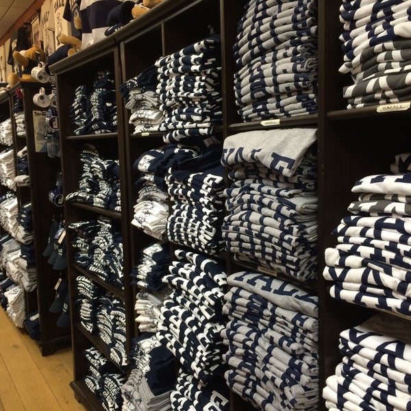 Photos at Yale University Bookstore - Downtown New Haven - 11 tips