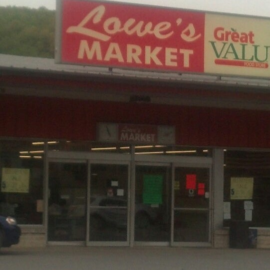 Lowe's Super Duper - Grocery Store in Clarkstown