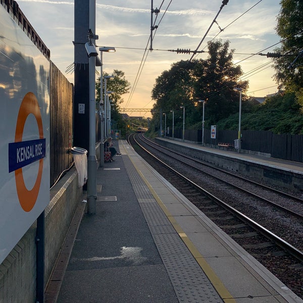 Kensal Rise Railway Station (KNR) - Kensal Green, Greater London