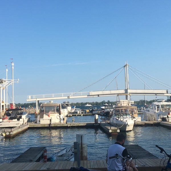 Simcoe WaveDeck - Scenic Lookout in Toronto