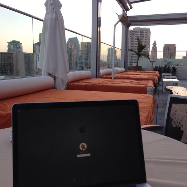 Andaz Rooftop Lounge - Bar in San Diego