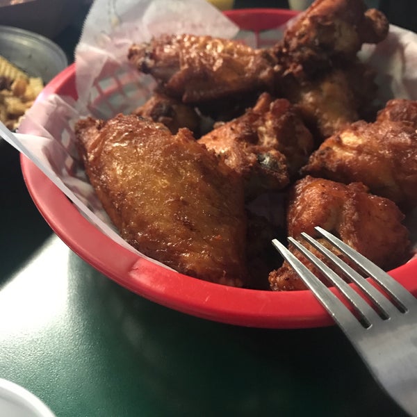 Sip N Spin - Sports Bar