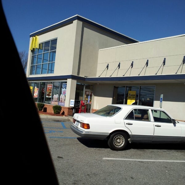 McDonald's - Fast Food Restaurant in Norfolk