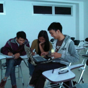 Institut Teknologi dan Sains Bandung (ITSB) - Gedung A Ruang R310 - 1 tip