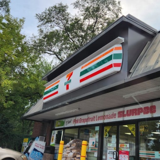 7-Eleven - 622 Upper Wellington St