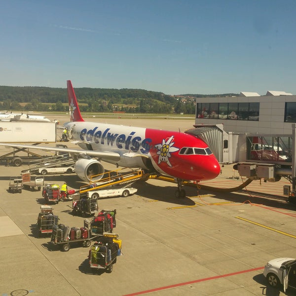 Photos at Gate A62 - Kloten, Zürich