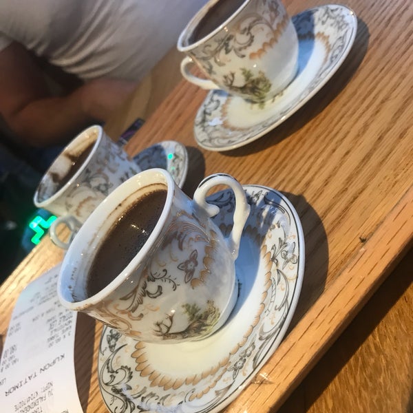 Mulliri Vjeter - Café in Tiran