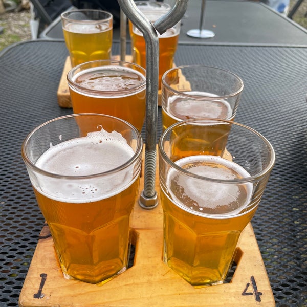 192 Brewing Tasting Room - Brewery in Central Kenmore