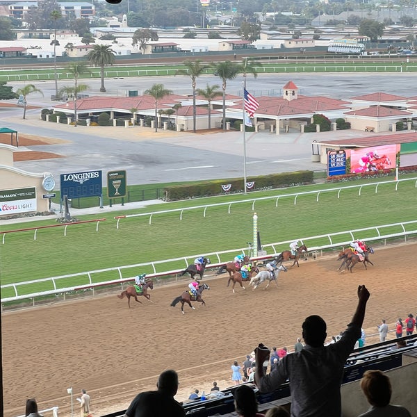 Del Mar Racetrack - Race Track