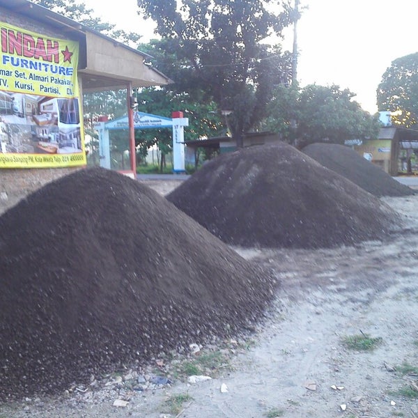 Pul Pasir Hitam Bantar Waru - Field in Gunung Putri