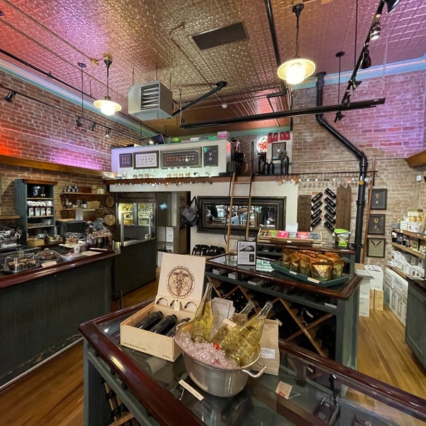 Caduceus Cellars Tasting Room - 21 tips from 1518 visitors