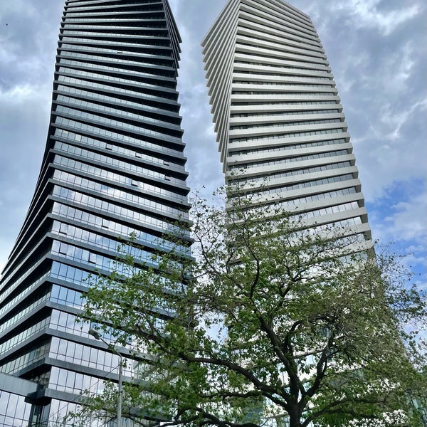 Pullman Tbilisi Axis Towers - Hotel