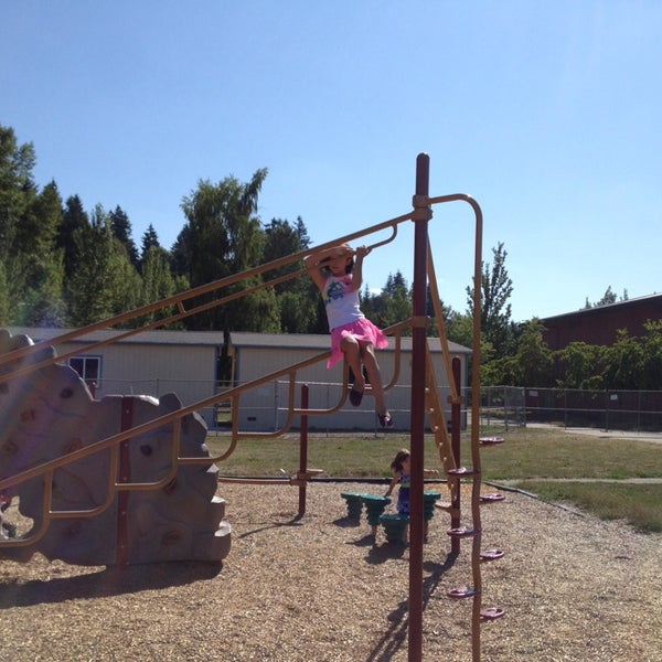 Redmond Elementary - Downtown Redmond - Redmond, WA