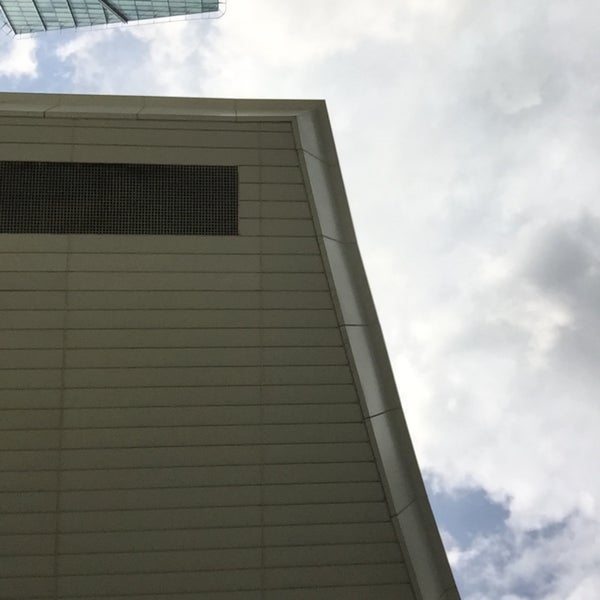 Connexis North Tower - Central Region - 0 tips
