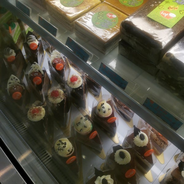 Lof Bakery - Cupcake Shop