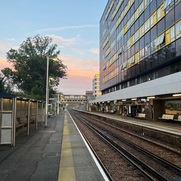 Bracknell Railway Station (BCE) - Market St.