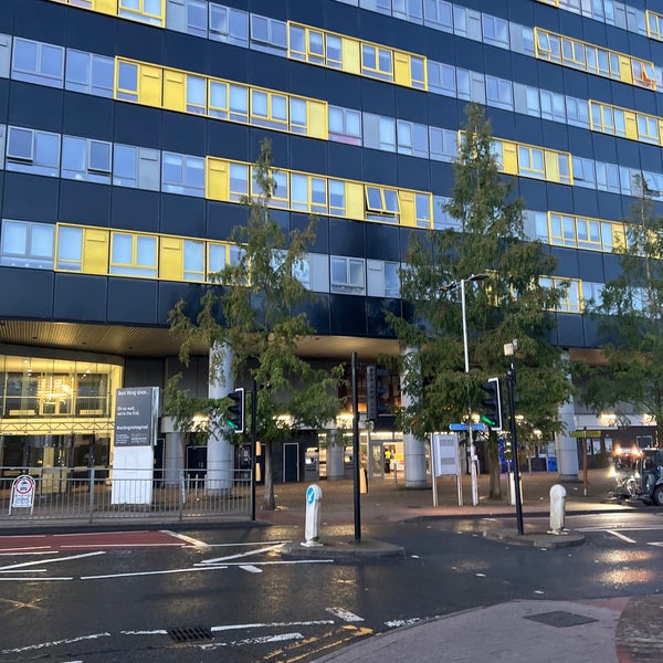 Bracknell Railway Station (BCE) - Market St.