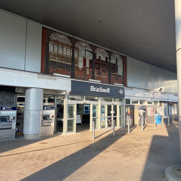 Photos at Bracknell Railway Station (BCE) - Market St.