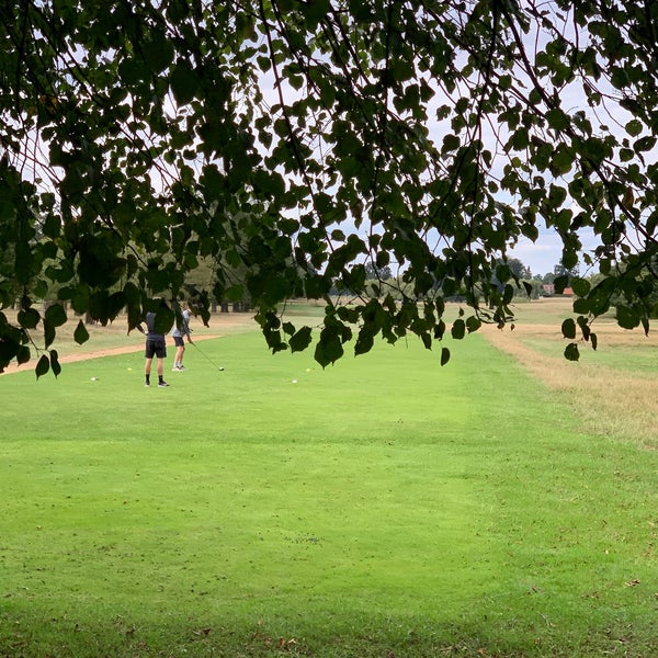 Hampton Court Palace Golf Club - Hampton, Greater London