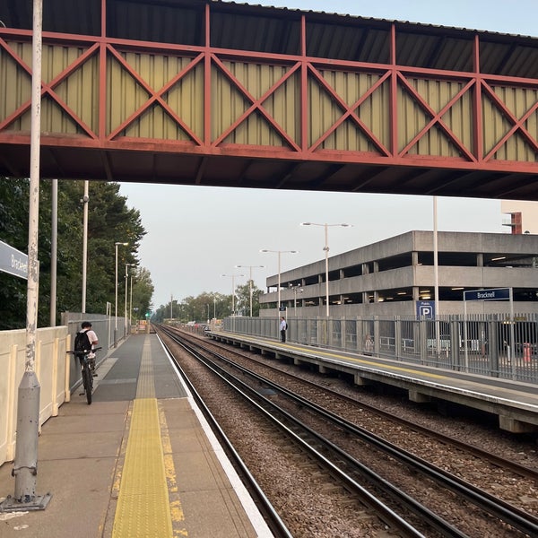 Bracknell Railway Station (BCE) - Market St.