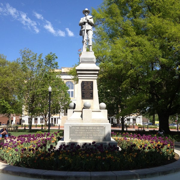 Bentonville Square - Plaza in Bentonville