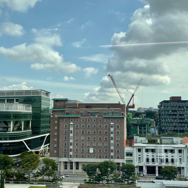 The MacDonald House - Structure in Central Region