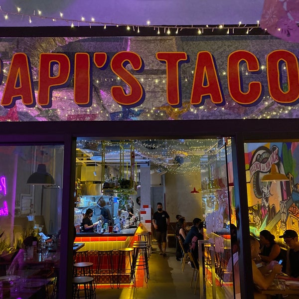 Papi’s Tacos - Taco Place