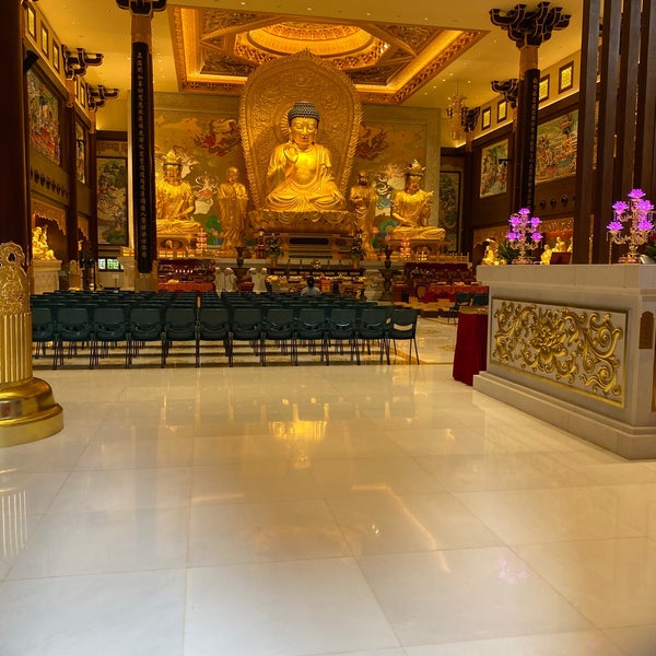 Photos at Singapore Buddhist Lodge 居士林 - River Valley - 17-19 Kim Yam Rd.