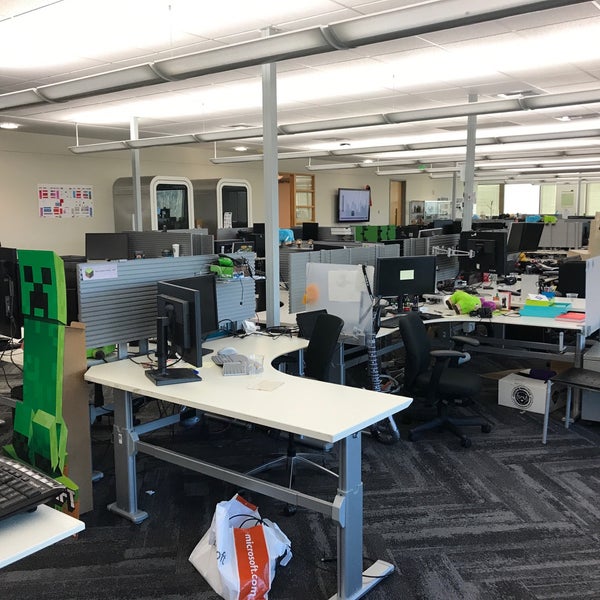 Microsoft - RTC Bldg 4 - Downtown Redmond - 7332 166th Ave NE