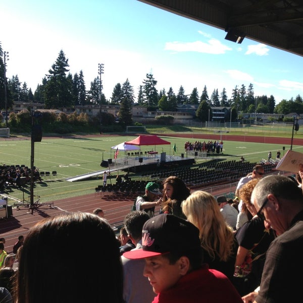 Edmonds Woodway High School - High School in Edmonds