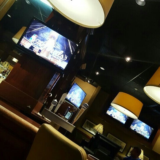 Ruby Tuesday - American Restaurant