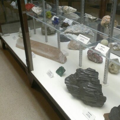 Kline Geology Lab - Yale University - College Lab in Downtown New Haven
