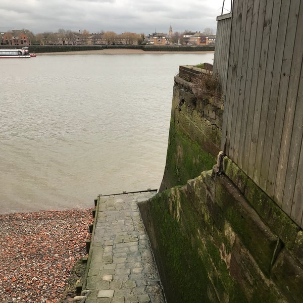Photos at Wapping Old Stairs - St. Katharine's and Wapping - 3 tips ...