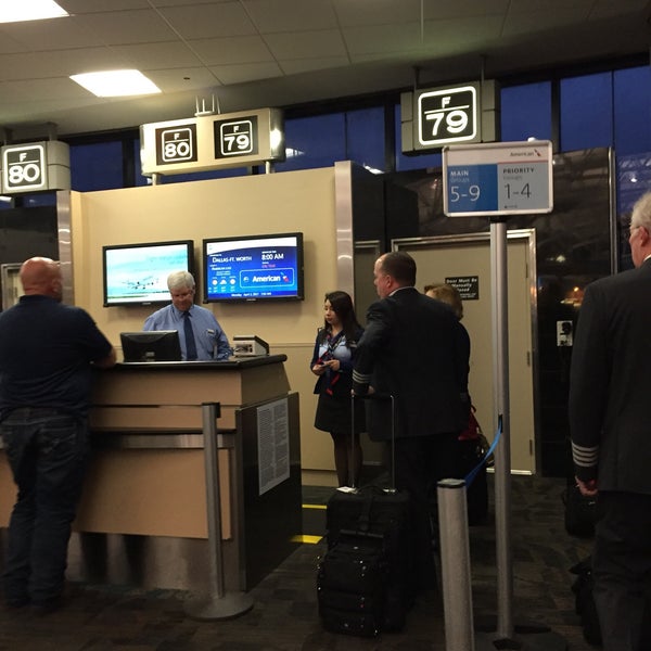 Gate F79 - Airport Gate in Tampa