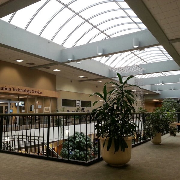 Old Capitol Mall - Shopping Mall in Iowa City
