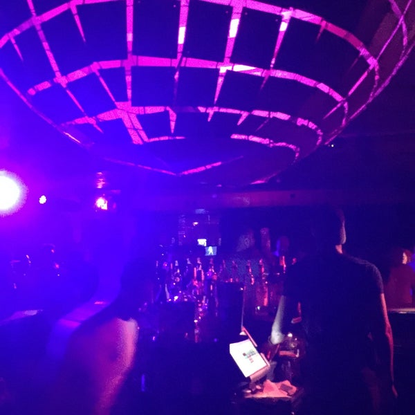 XL Lounge (Now Closed) - Hell's Kitchen - 3 tips