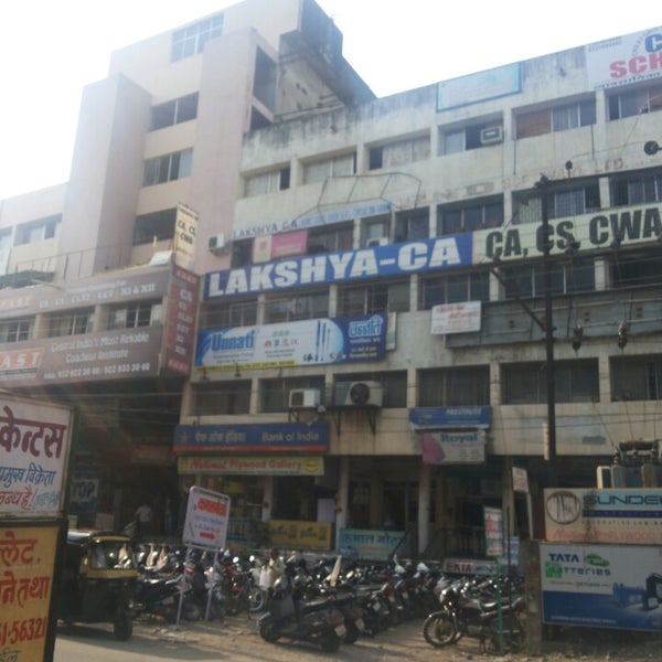 Silver Mall - Building