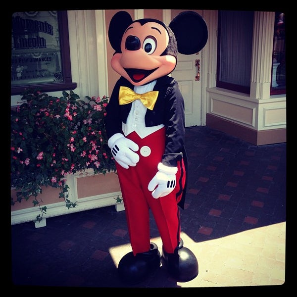 Photos at The Disneyland Story presenting Great Moments with Mr ...