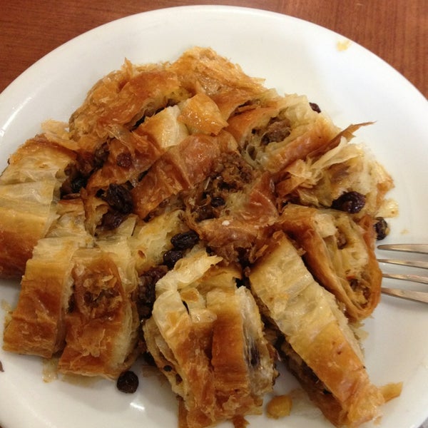 Tarihi Sarıyer Muhallebicisi ve Börekçisi - Ptt Evleri - 59 tips