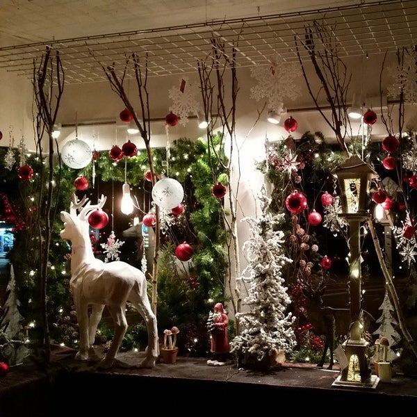 Allan's Flowers & More - Flower Store