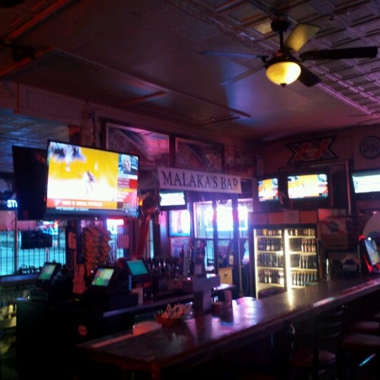 Detroiter Bar/Malaka's - Bar in Detroit