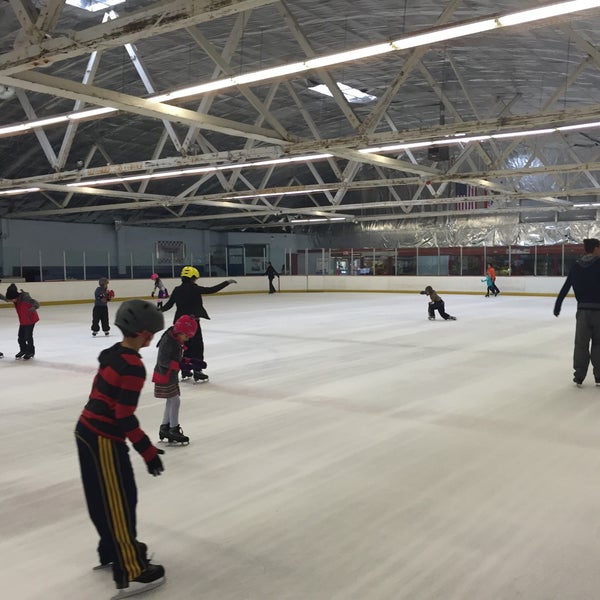 Belmont Iceland (Now Closed) - Skating Rink