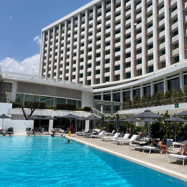 Oasis Pool Bar & Grill - Hotel Pool in Αθήνα